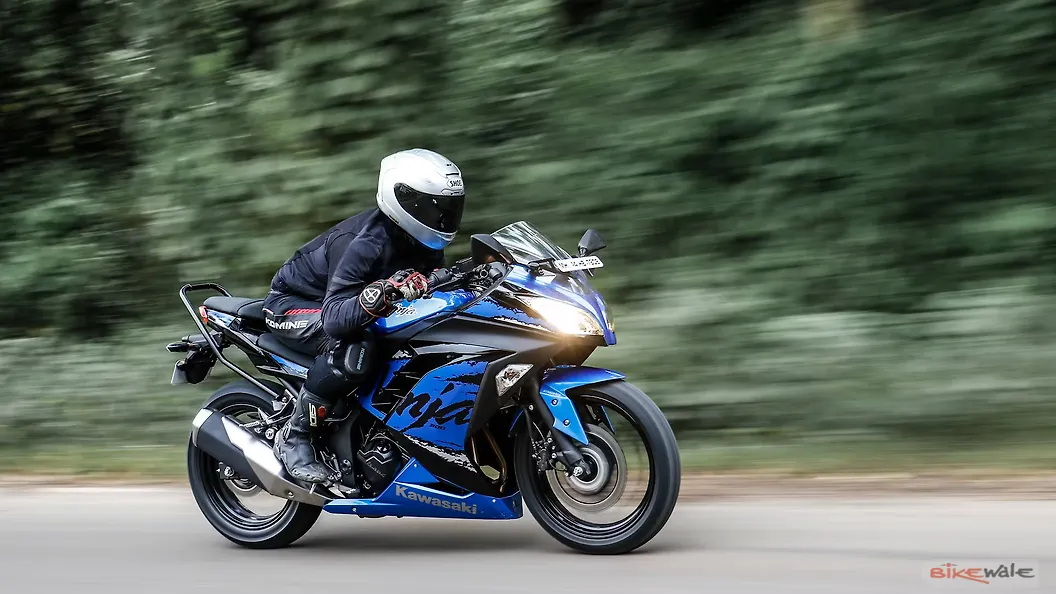 Kawasaki Ninja 300 Blue