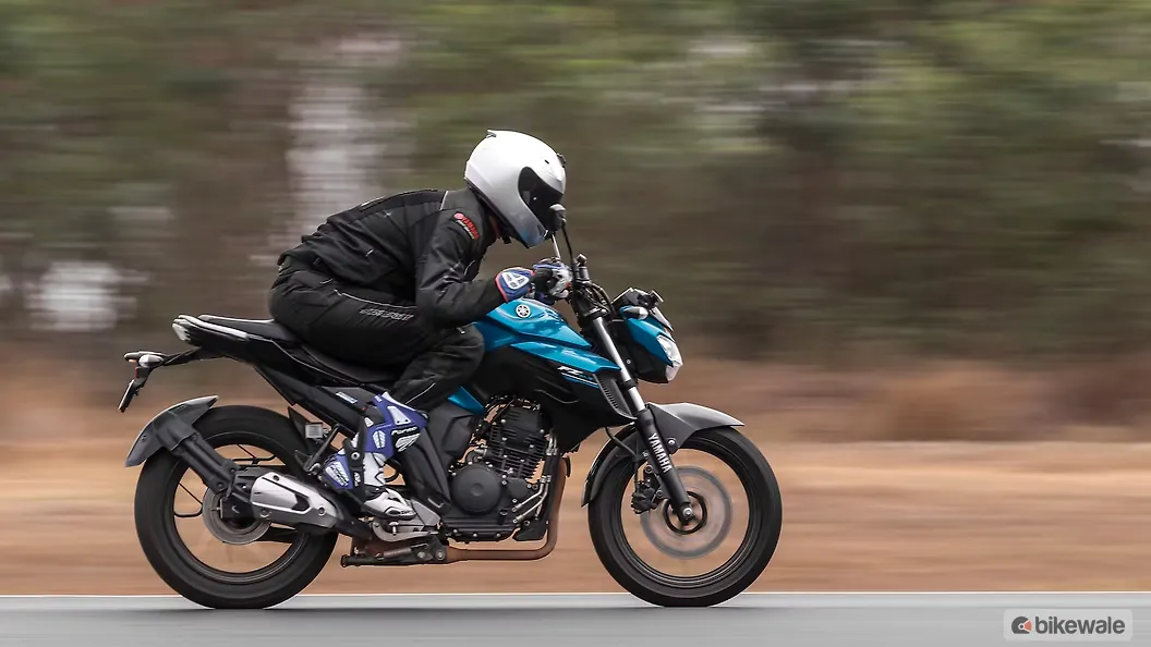 Yamaha FZ25 Action Image – BikeWale
