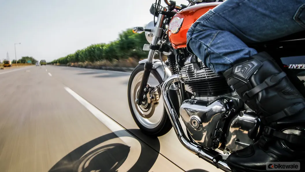 Royal Enfield Interceptor 650 Action Image – BikeWale