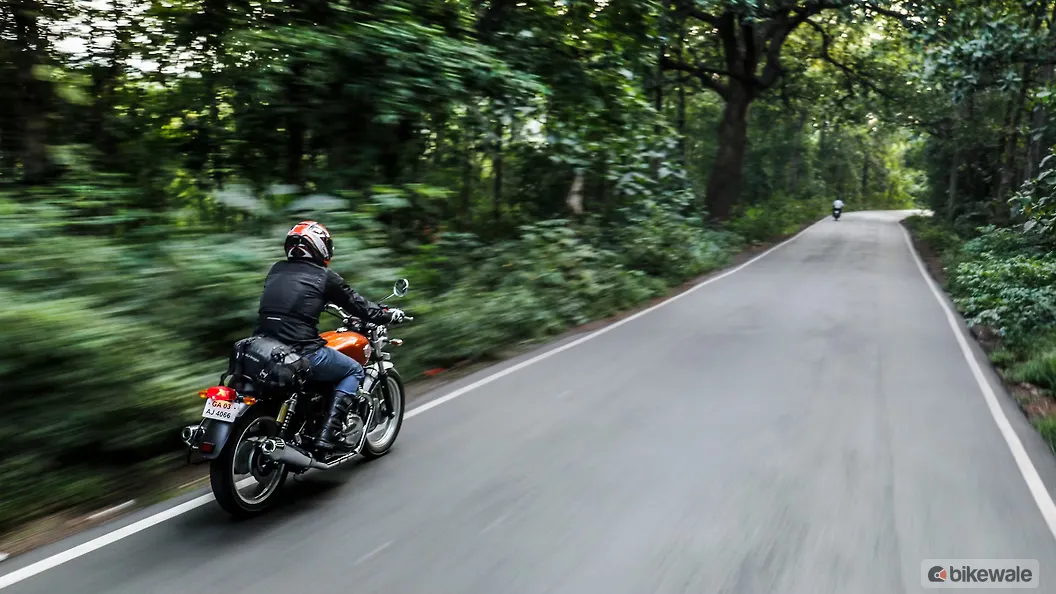 Royal Enfield Interceptor 650 Action Image – BikeWale