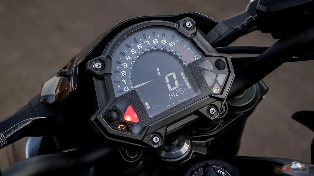 Kawasaki Z900 [2018-2019] Action Image – BikeWale