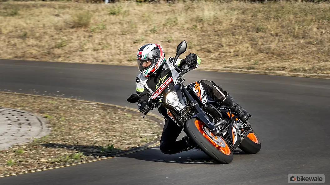 Images of KTM 125 Duke [2021] | Photos of 125 Duke [2021] - BikeWale