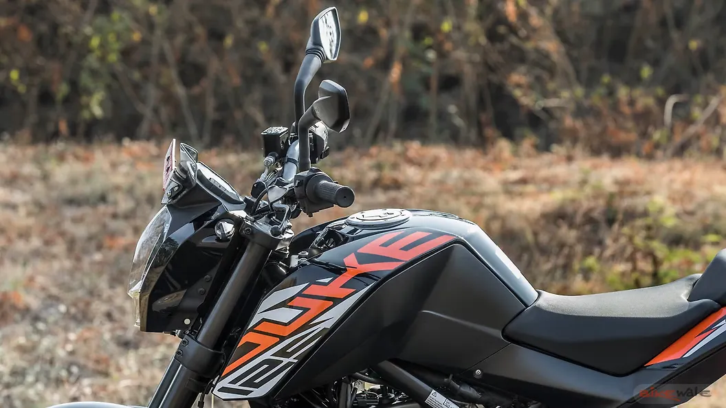 KTM 125 Duke [2021] Tank Image – BikeWale