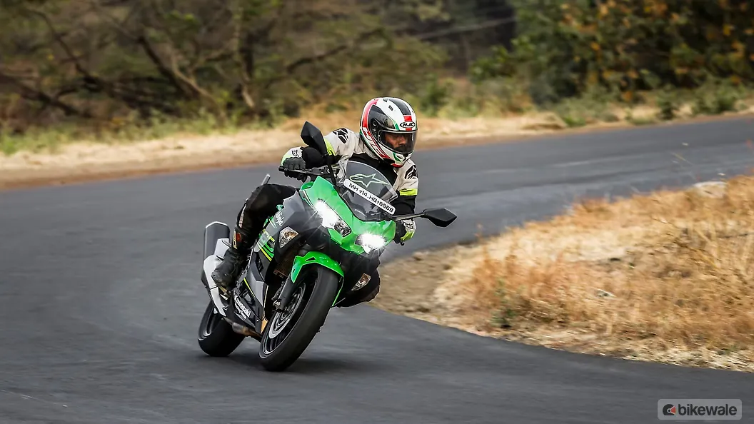 Images of Kawasaki Ninja 400 | Photos of Ninja 400 - BikeWale