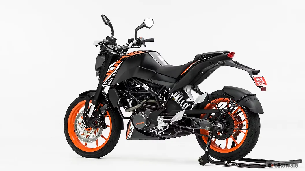 KTM 125 Duke [2021] Action Image – BikeWale