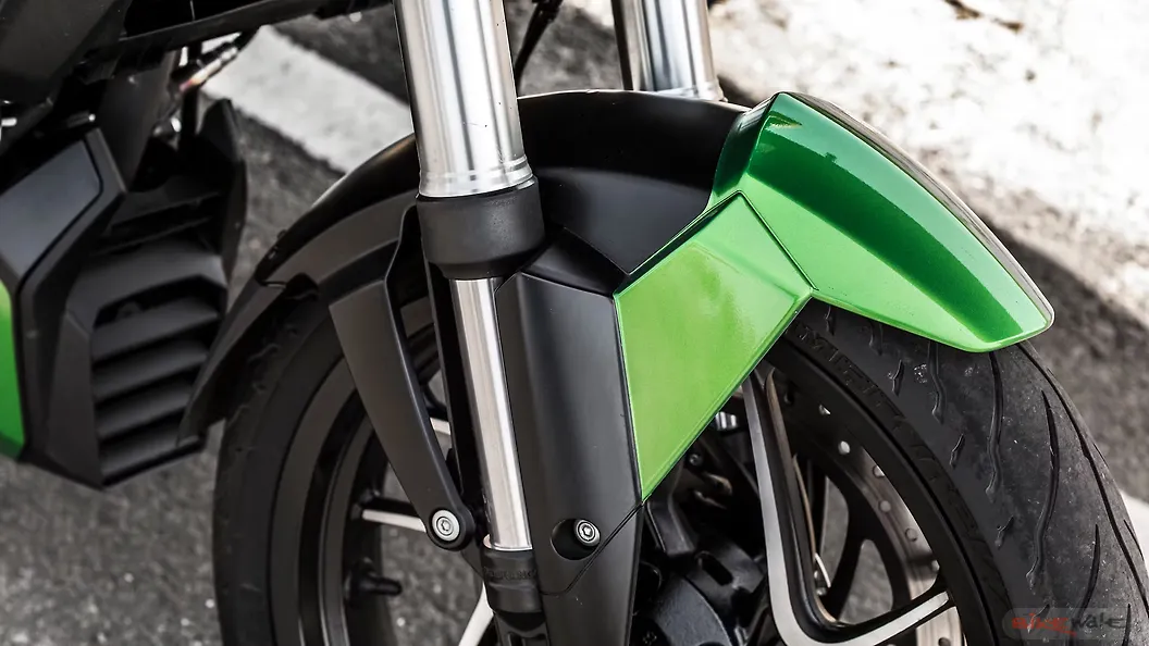 Bajaj Dominar 400 Exterior Image – BikeWale