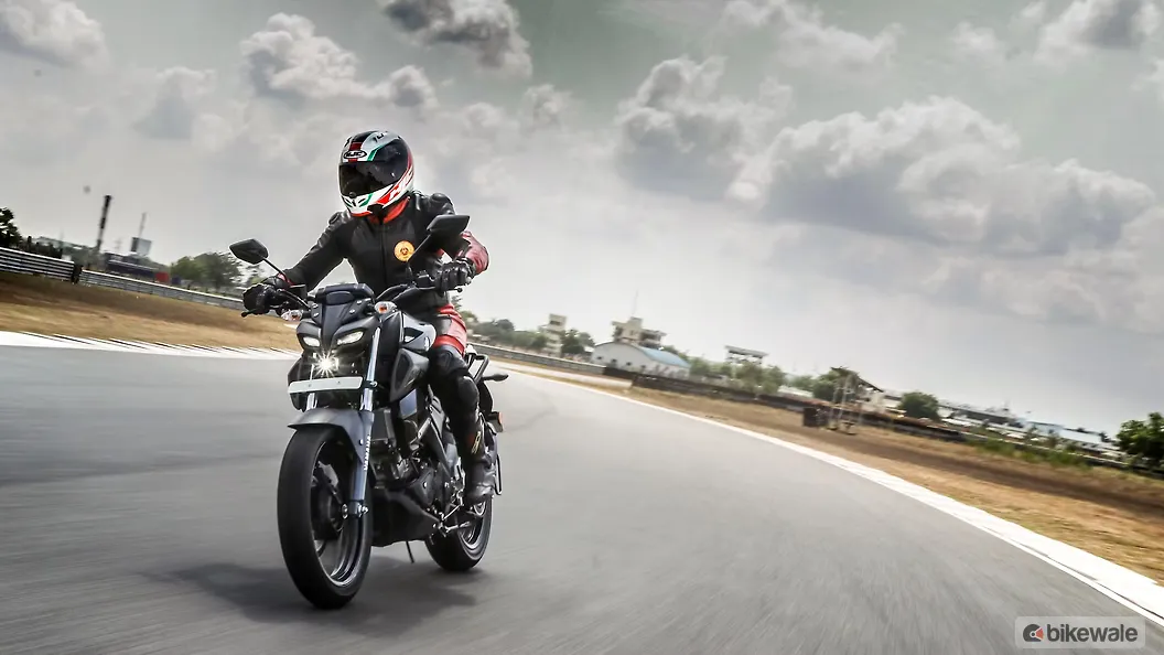 Yamaha MT 15 [2020-2021] Action Image – BikeWale