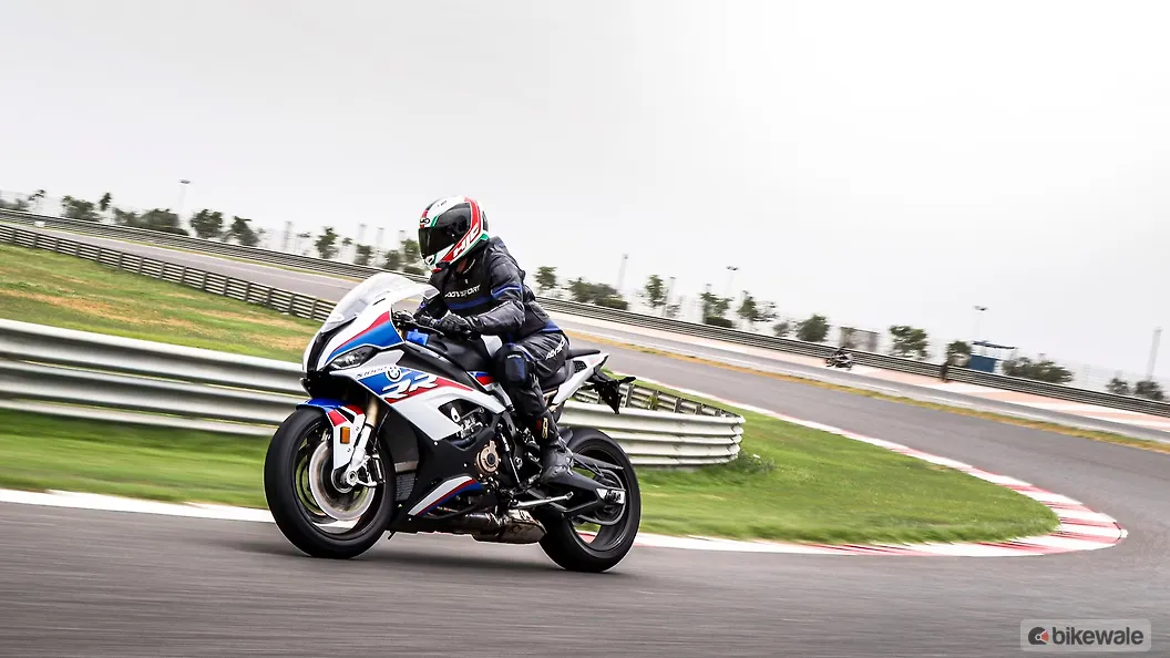 BMW S1000 RR [2018-2019] Action Image – BikeWale