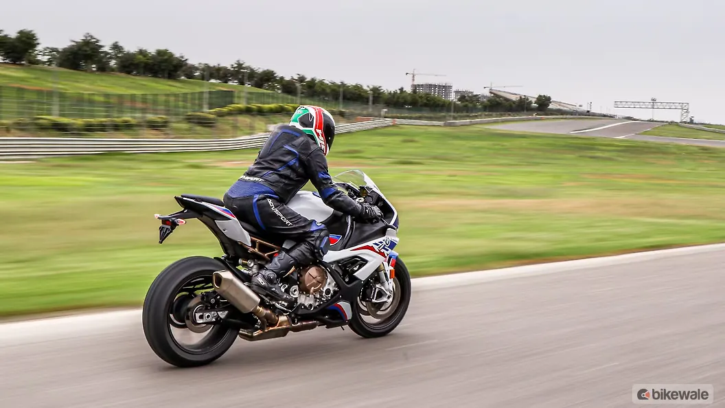 BMW S1000 RR [2018-2019] Action Image – BikeWale