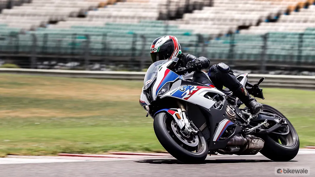 BMW S1000 RR [2018-2019] Action Image – BikeWale