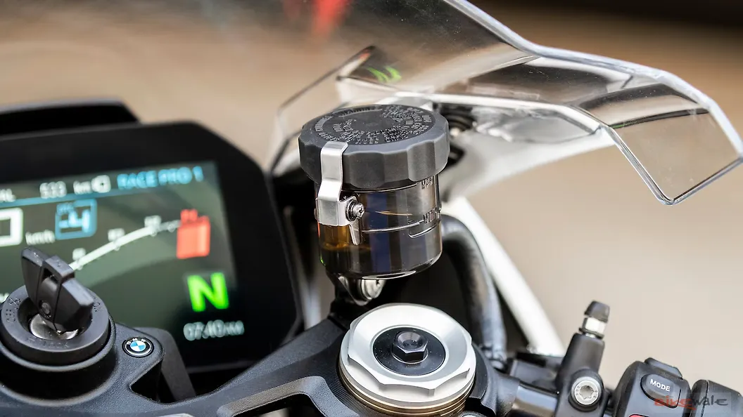 BMW S1000 RR [2018-2019] Brakes Image – BikeWale