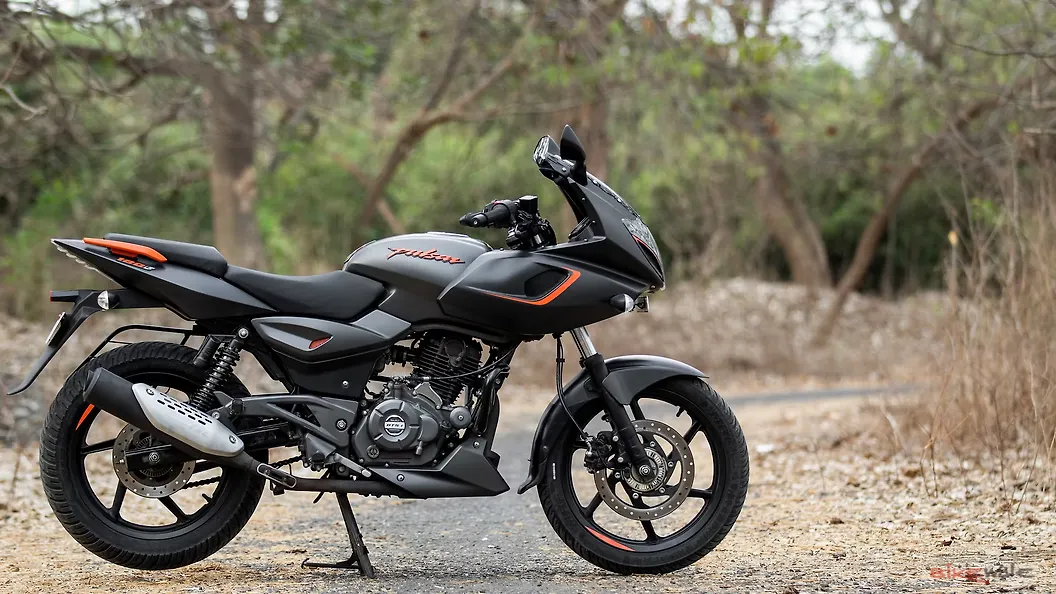 Bajaj Pulsar 180F Exterior Image – BikeWale