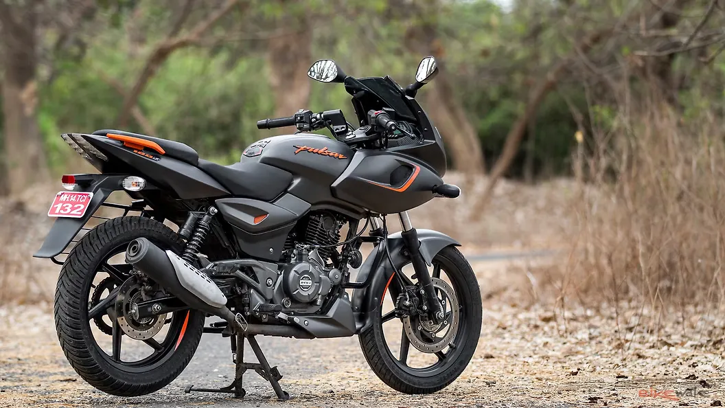 Bajaj Pulsar 180F Exterior Image – BikeWale