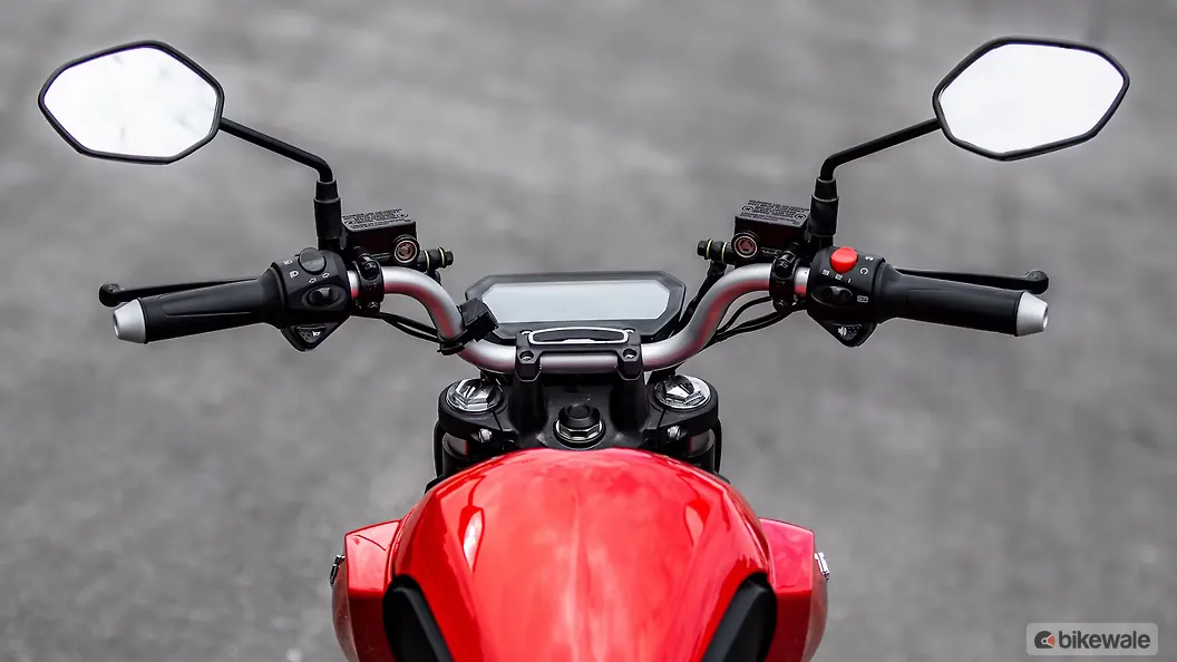 Revolt RV400 Action Image – BikeWale