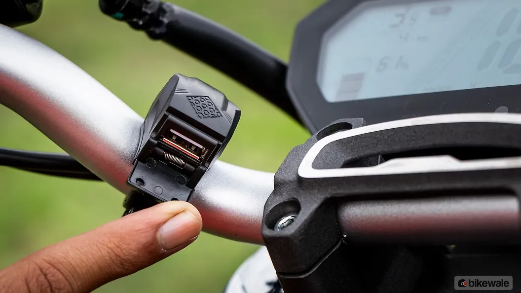 Revolt RV400 Front Image – BikeWale