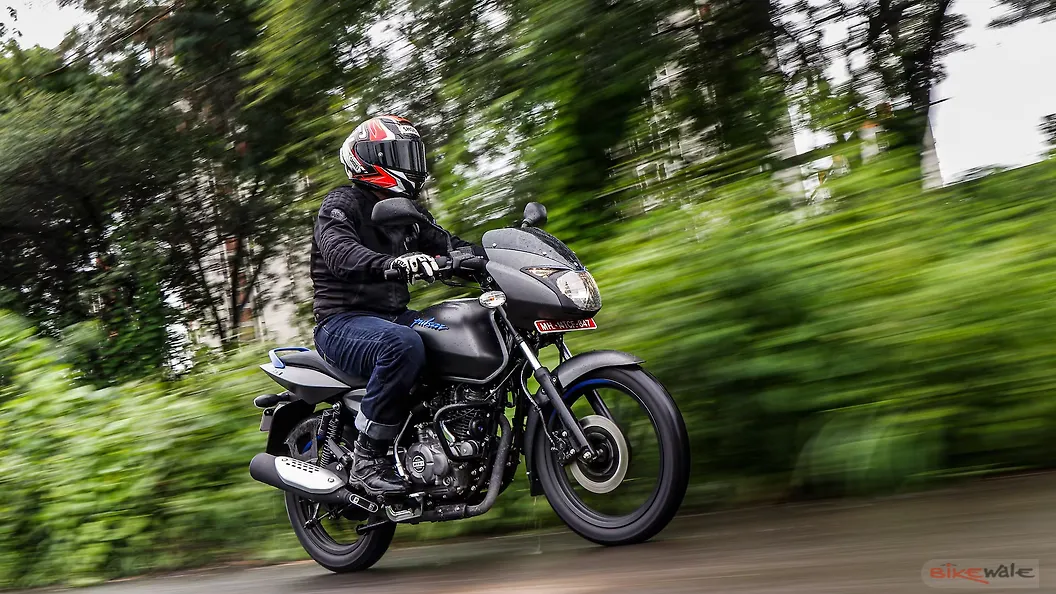 Bajaj Pulsar 125 Front Image – BikeWale