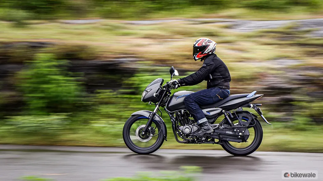 Bajaj Pulsar 125 Front Image – BikeWale