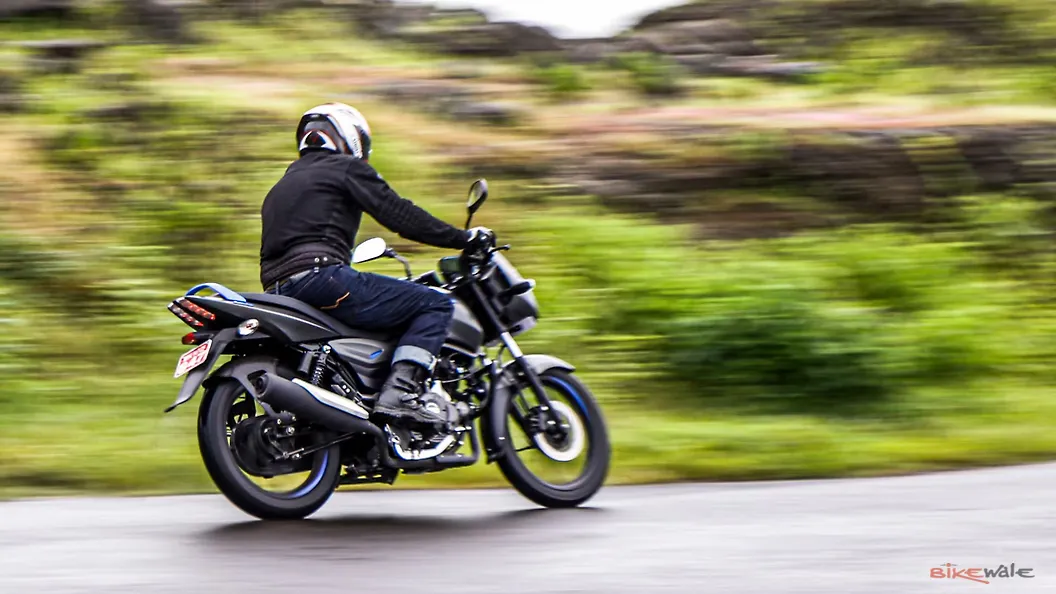 Bajaj Pulsar 125 Right Rear Three Quarter Image – BikeWale