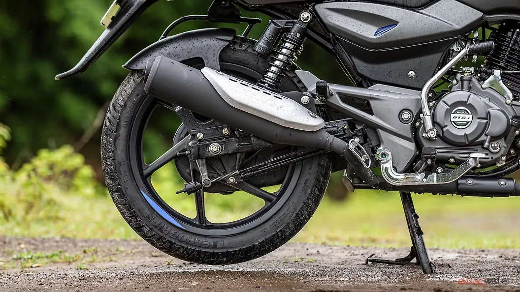 Bajaj Pulsar 125 Front Three-Quarter Image – BikeWale