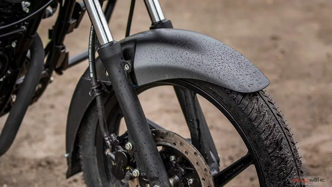 Bajaj Pulsar 125 Front Three-Quarter Image – BikeWale