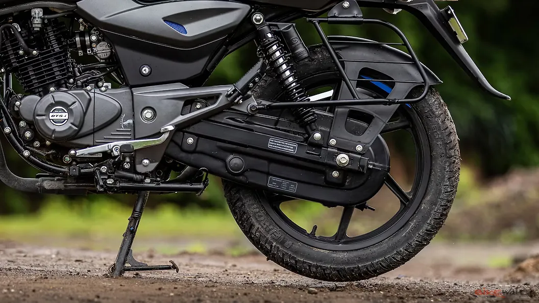Bajaj Pulsar 125 Front Three-Quarter Image – BikeWale