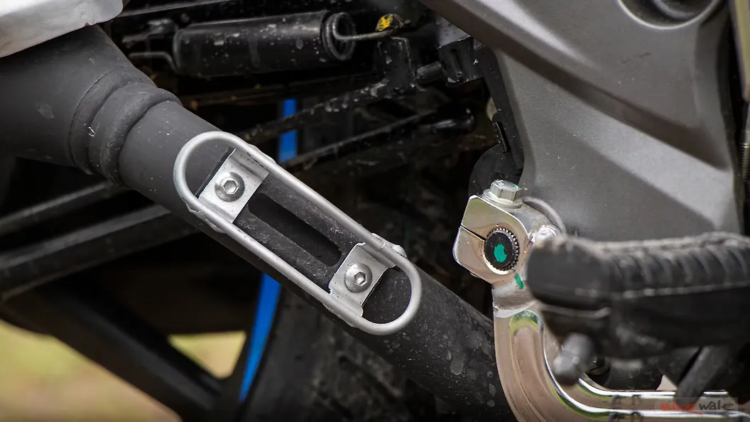 Bajaj Pulsar 125 Rear Three-Quarter Image – BikeWale