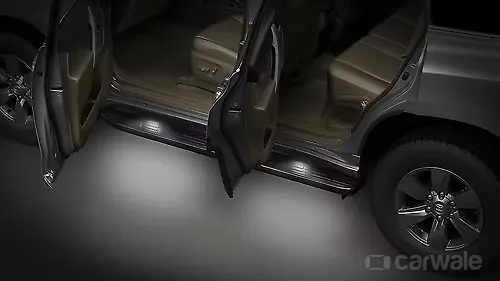 Land Cruiser Prado Interior Image, Land Cruiser Prado Photos in India ...
