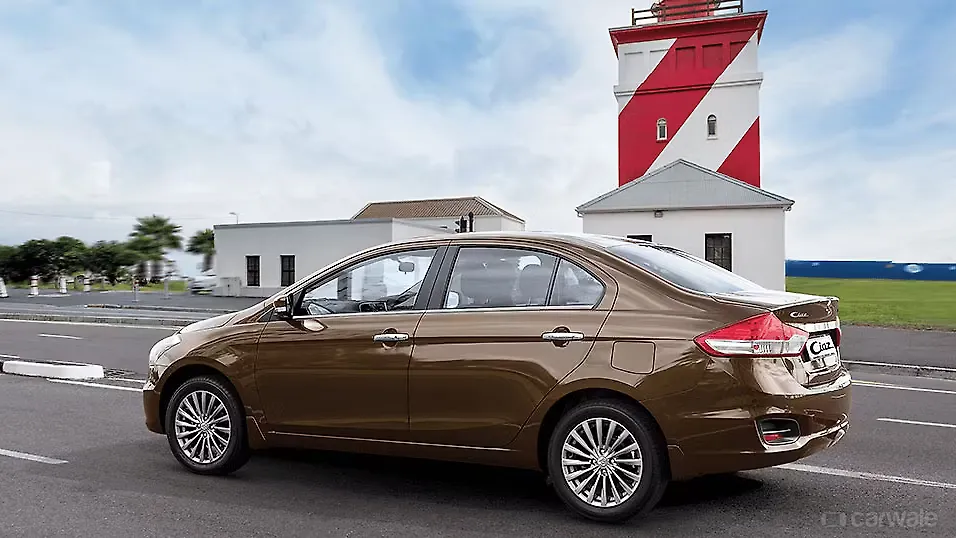 Ciaz [2014-2017] Left Side View Image, Ciaz [2014-2017] Photos in India ...