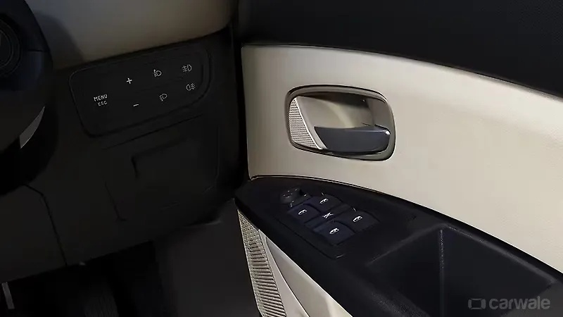 Linea Interior Image, Linea Photos in India - CarWale