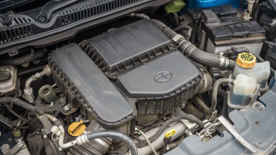 Nexon [2017-2020] Engine Bay Image, Nexon [2017-2020] Photos in India ...