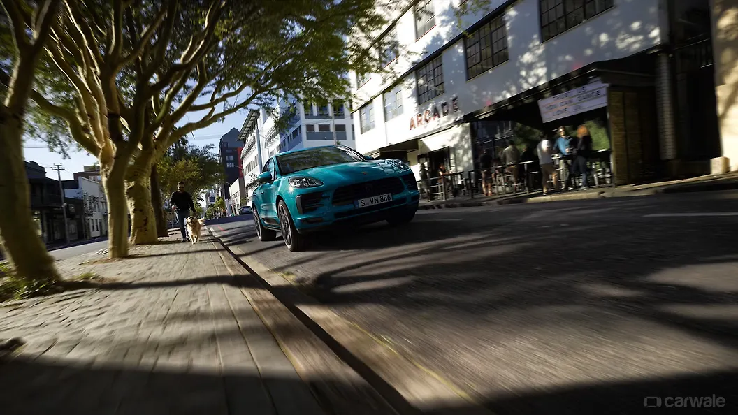 Macan Front View Image, Macan Photos in India - CarWale