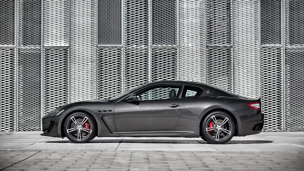 Maserati GranTurismo Photo, Left Side View Image - CarWale