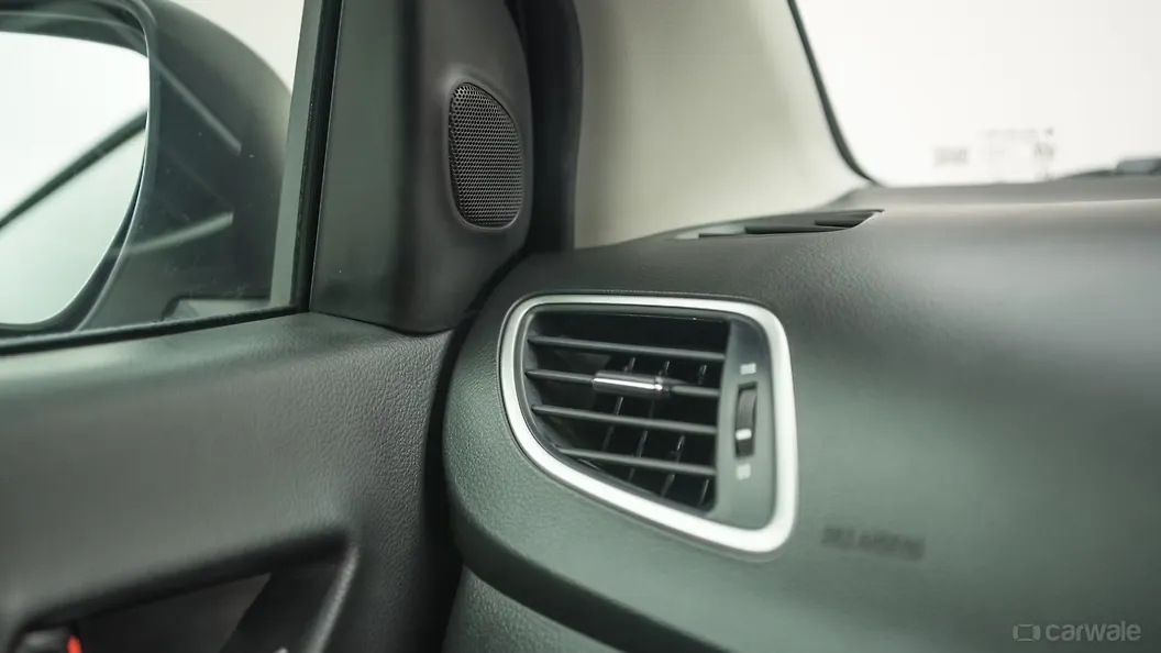 Baleno [2015-2019] Interior Image, Baleno [2015-2019] Photos in India ...