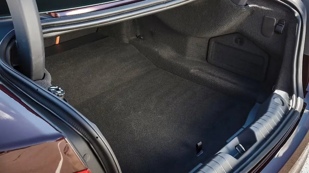 Jaguar XF Photo, Boot Space Image - CarWale