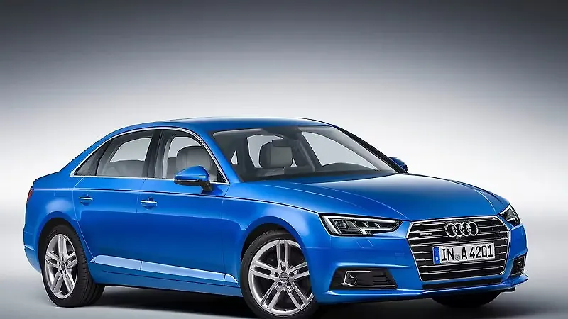 Audi A4 Photo, Facelift Front view Image - CarWale