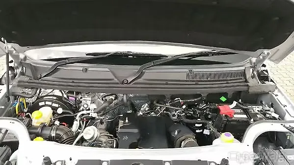TUV300 Engine Bay Image, TUV300 Photos in India - CarWale