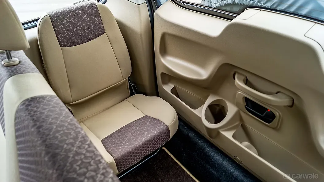 TUV300 Interior Image, TUV300 Photos in India - CarWale