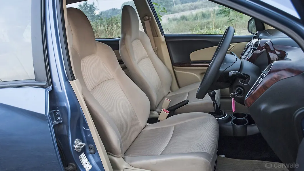 Honda Mobilio Photo, Interior Image - CarWale