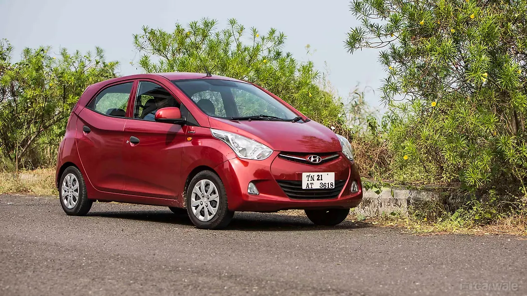 Eon Interior Image, Eon Photos in India - CarWale