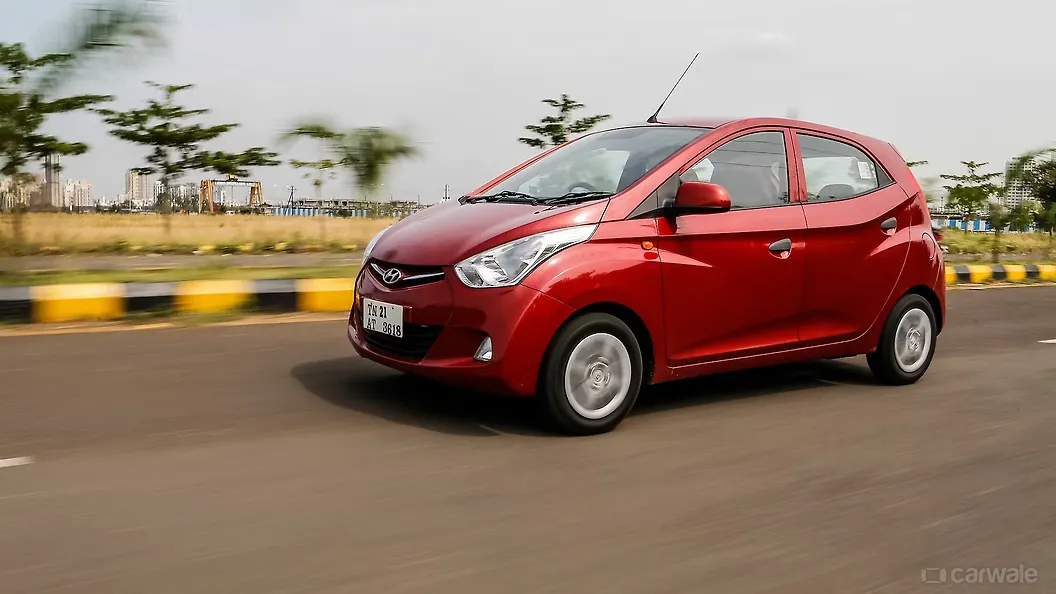 Eon Rear View Image, Eon Photos in India - CarWale