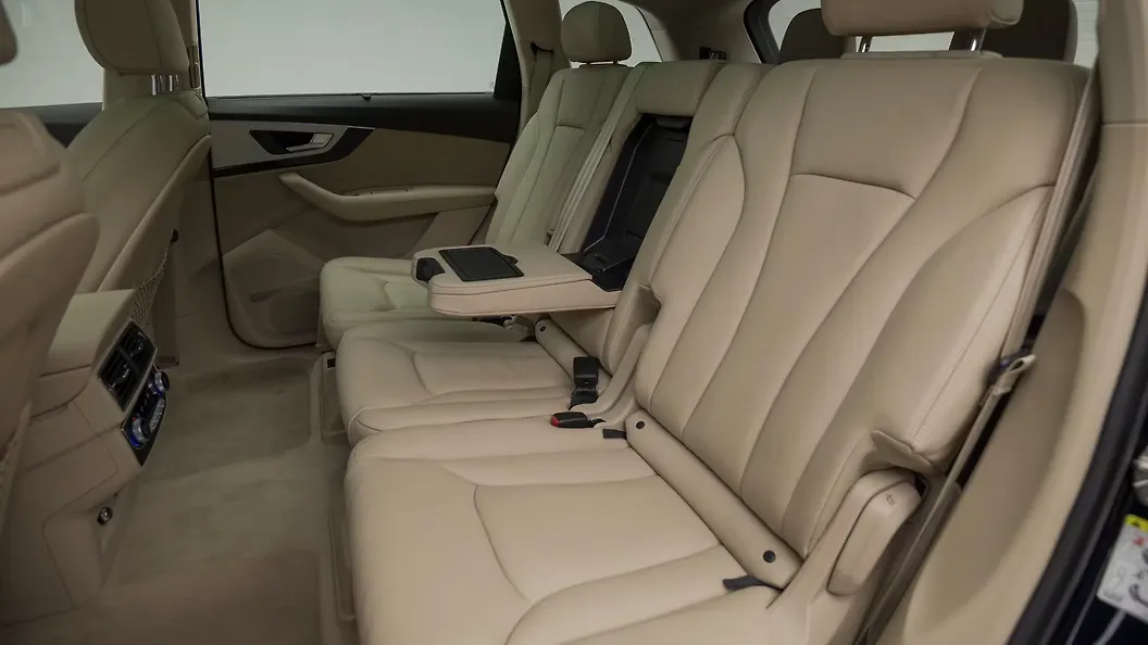 Audi Q7 Photo, Interior Image - CarWale