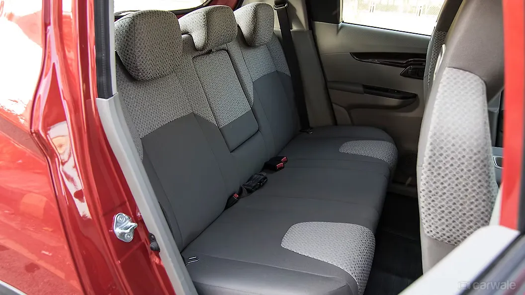 KUV100 [2016-2017] Interior Image, KUV100 [2016-2017] Photos in India ...