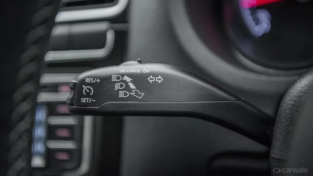 Polo [2016-2019] Interior Image, Polo [2016-2019] Photos in India - CarWale