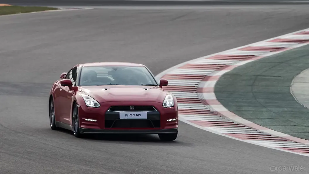 GT-R Exterior Image, GT-R Photos in India - CarWale