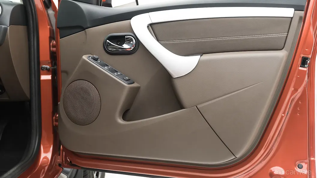 Duster [2016-2019] Interior Image, Duster [2016-2019] Photos in India ...