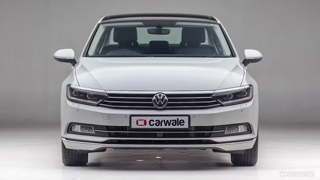 Passat Front View Image, Passat Photos in India - CarWale