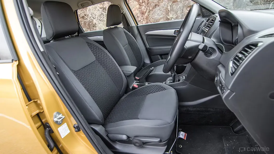 Vitara Brezza Photo, Interior front seats Image - CarWale