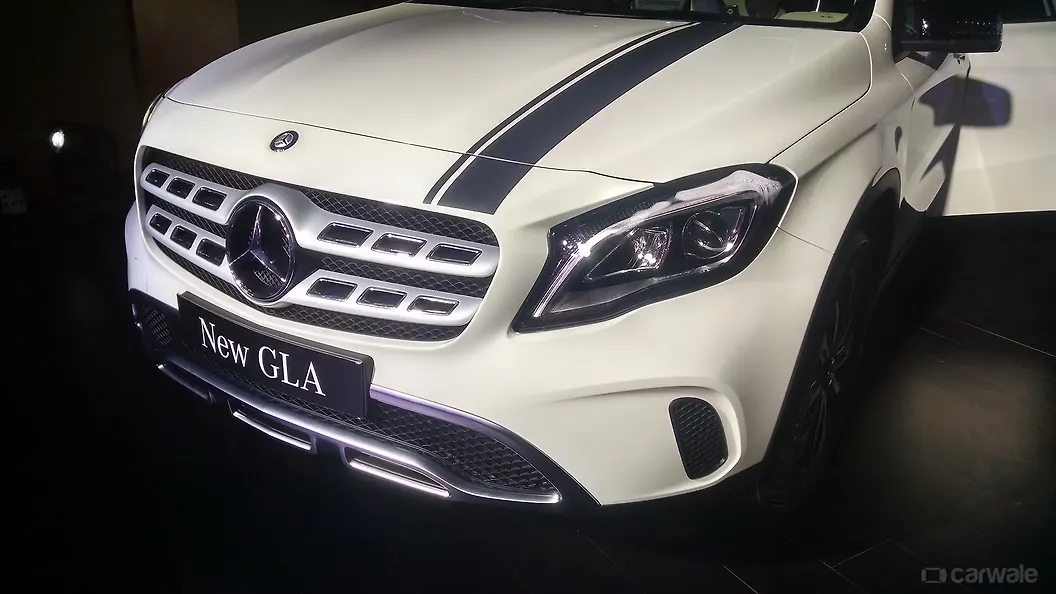 GLA [2017-2020] Front Grille Image, GLA [2017-2020] Photos in India ...