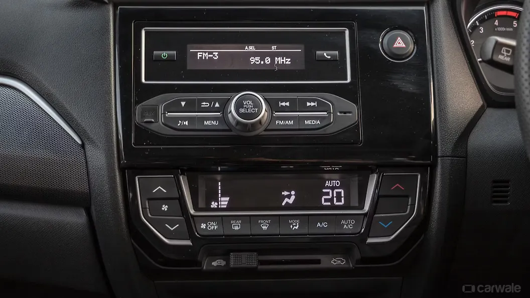 BR-V Interior Image, BR-V Photos in India - CarWale