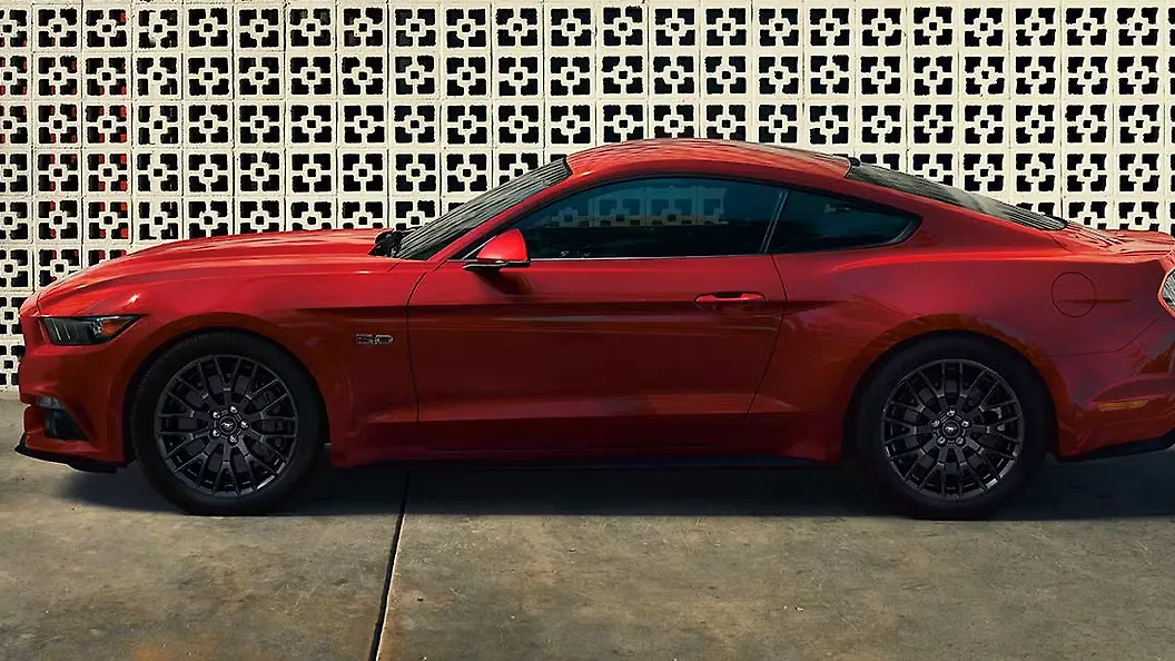 Ford Mustang Photo, Left Side View Image - CarWale